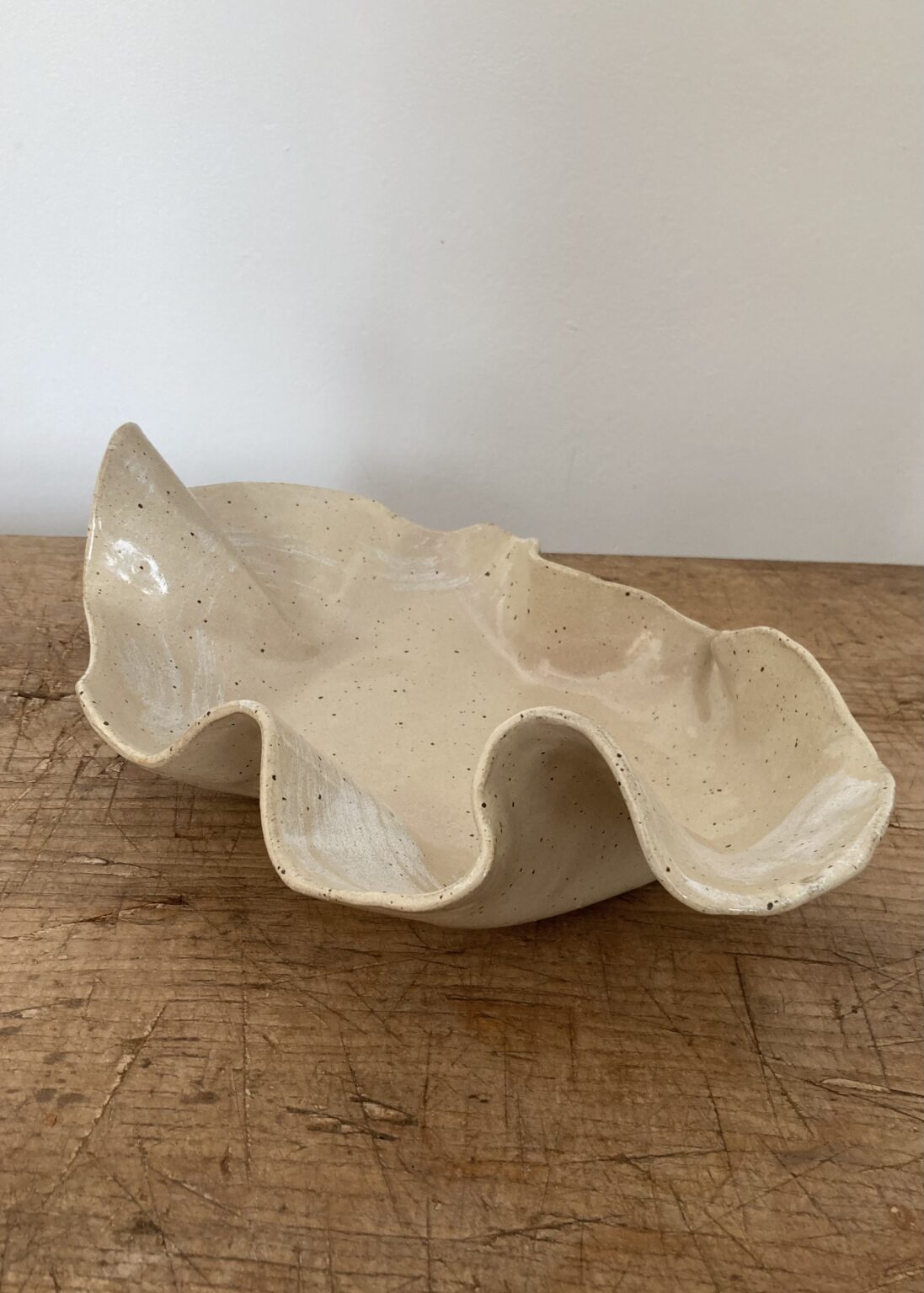 Large Ceramic Clam Shell - Kip Hideaways