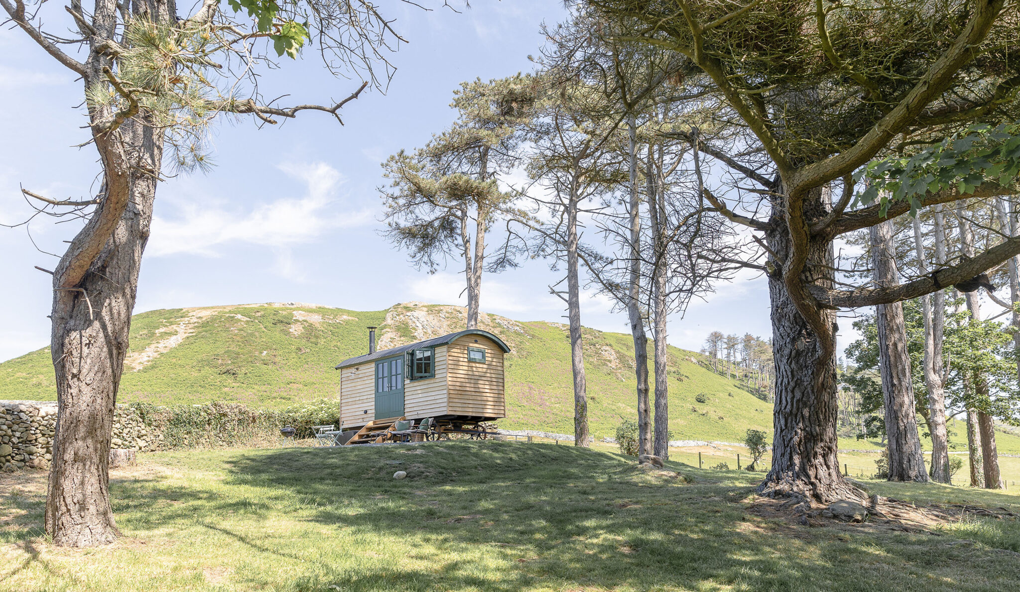 The Shepherd Hut, Wales - Kip Hideaways