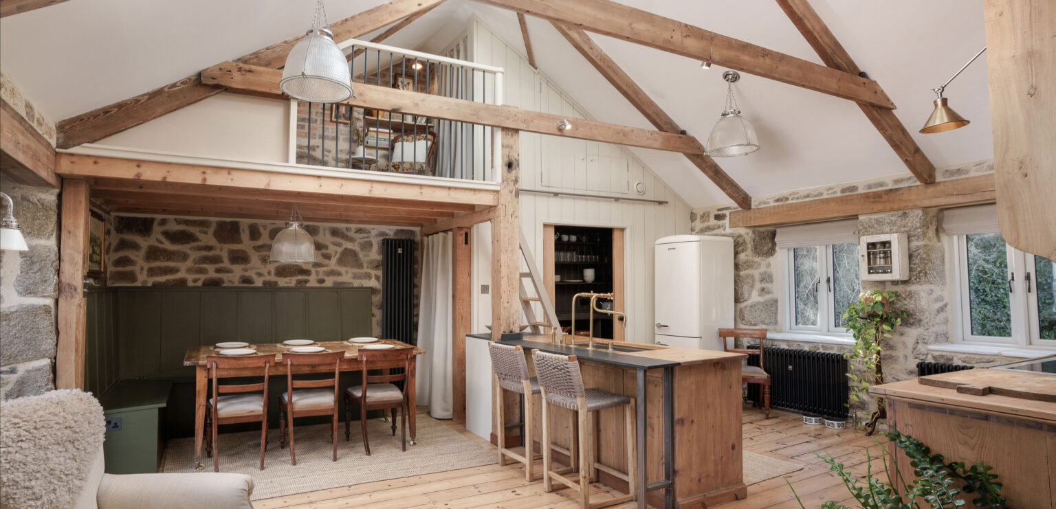 Kip Hideaways - Spaces with Soul - Stylish Boutique Rentals