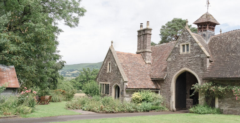 Kip Hideaways - Spaces with Soul - Stylish Boutique Rentals